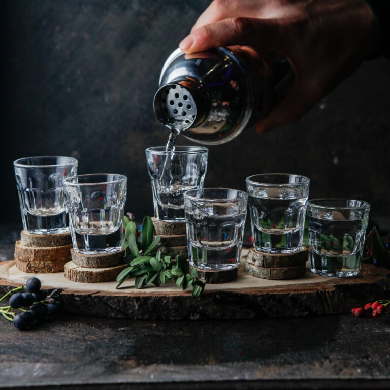 Vodka: a história e evolução desse destilado mundialmente famoso